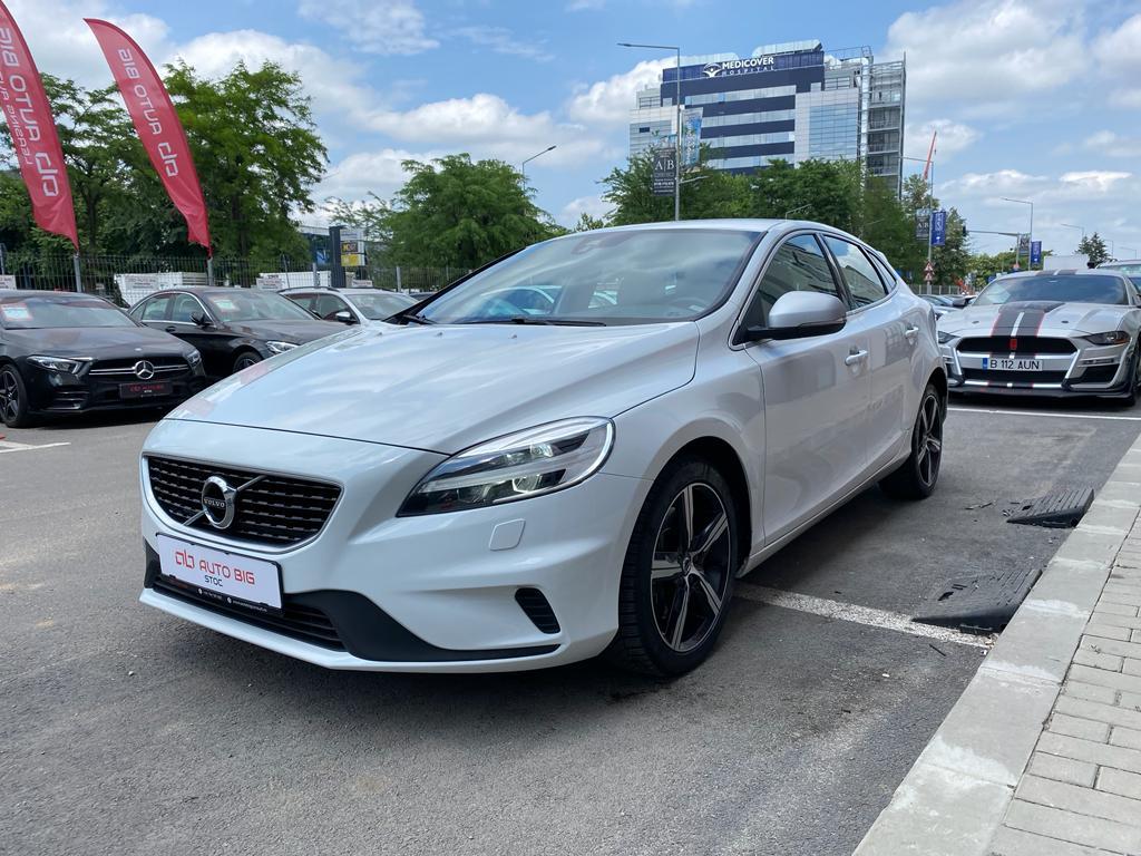 Volvo V40 T3 Experience R Design — Auto Big